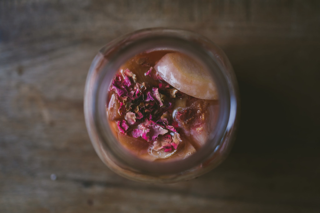 How to make Kombucha at home with a SCOBY - fermented tea